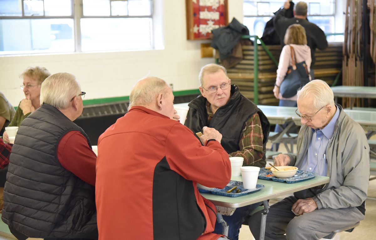 CH-F Auxiliary hosts soup supper - Farmer Publishing