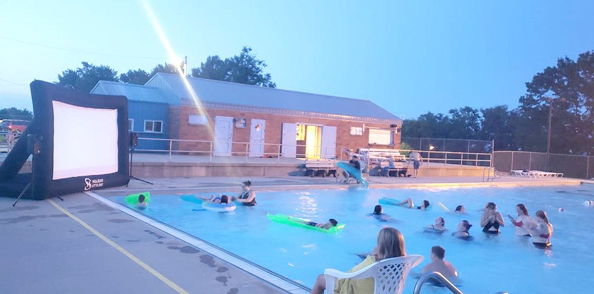 Dive-in Movie - Farmer Publishing