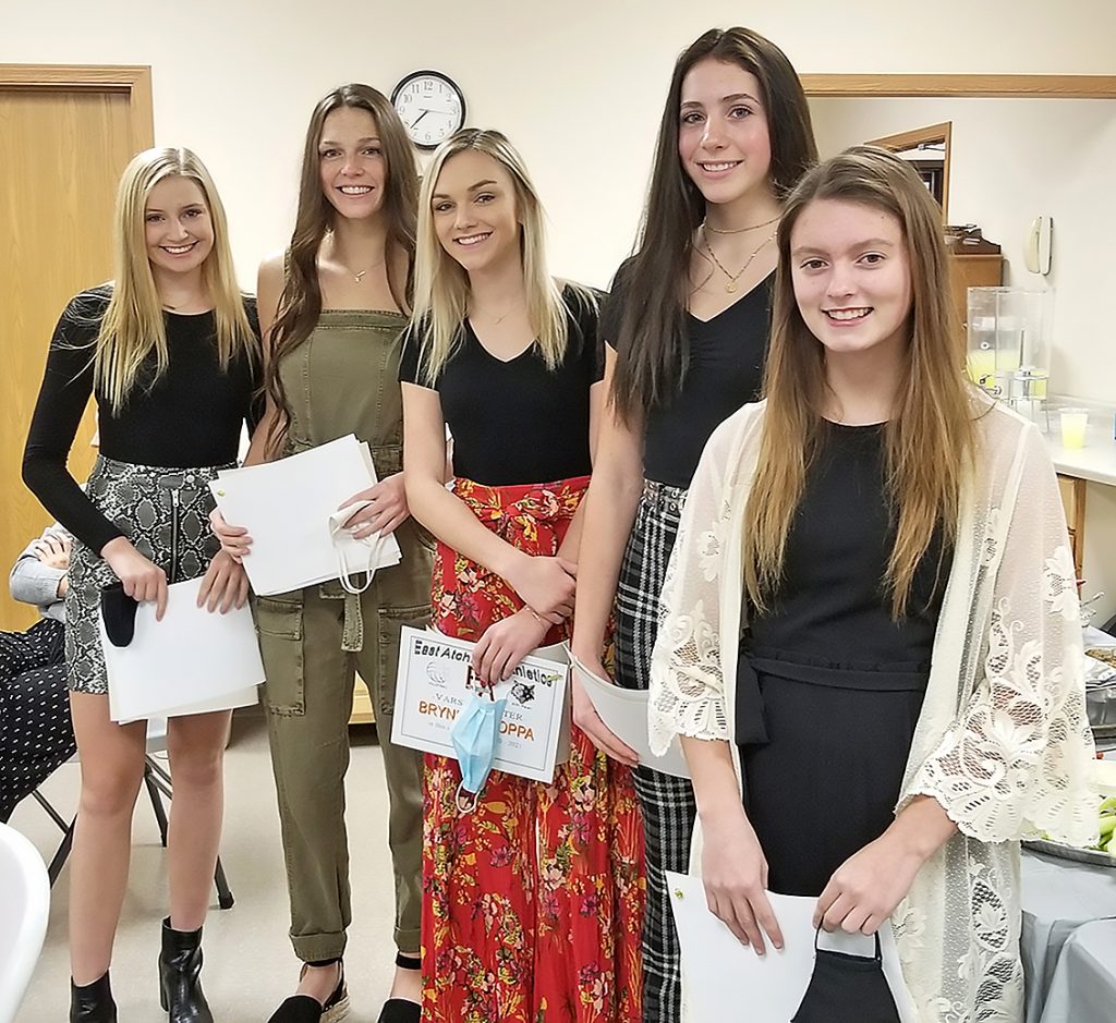 Lady Wolves honored at volleyball awards banquet - Farmer Publishing