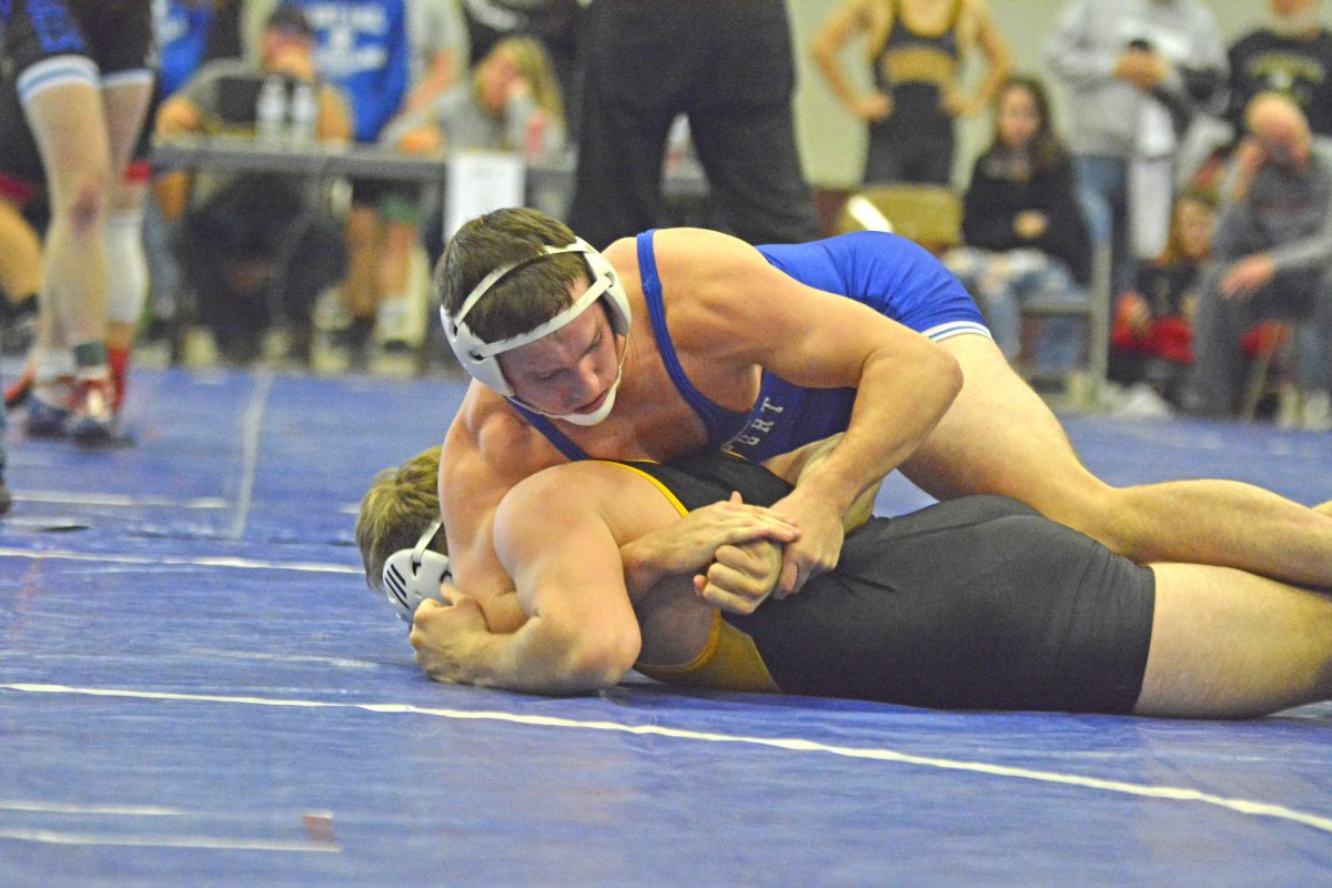 Rock Port wrestlers compete in The Battle At Katy Trail - Farmer Publishing