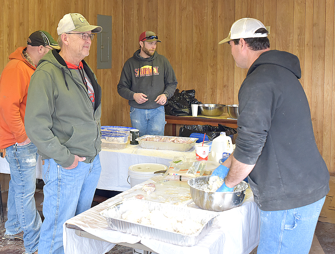 Atchison County Fair Board has successful fish and chicken fry - Farmer ...