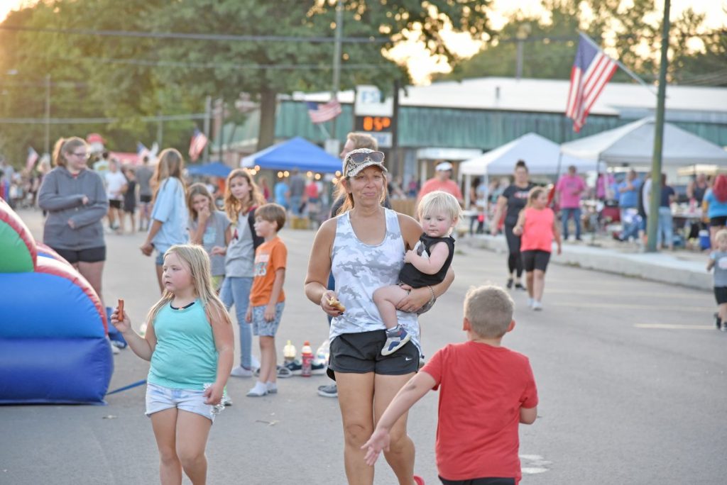 Fun, food, and friendly fellowship at Friendship Day - Farmer Publishing