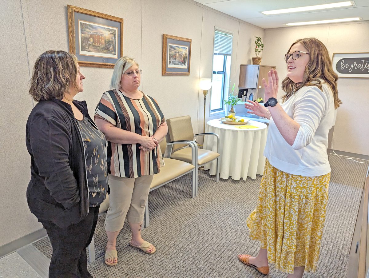Senior Life Solutions holds open house - Farmer Publishing