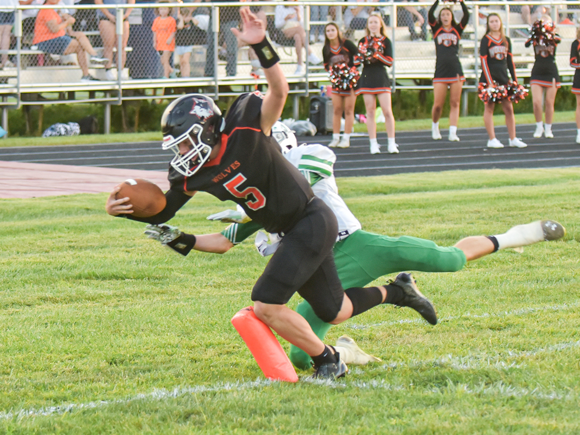 Warriors defeat Wolves in first home game - Farmer Publishing