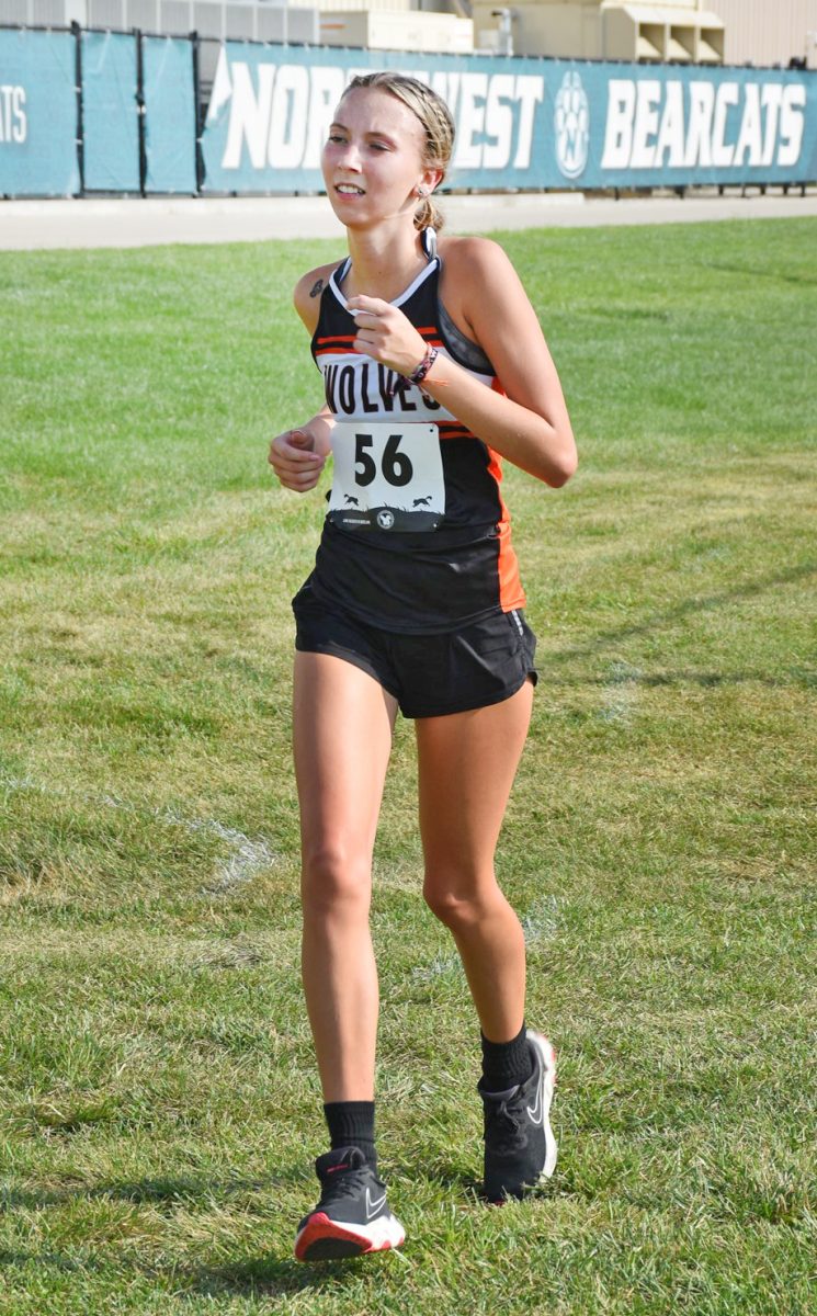 Cross country runners kick off season at Spoofhound Invitational ...