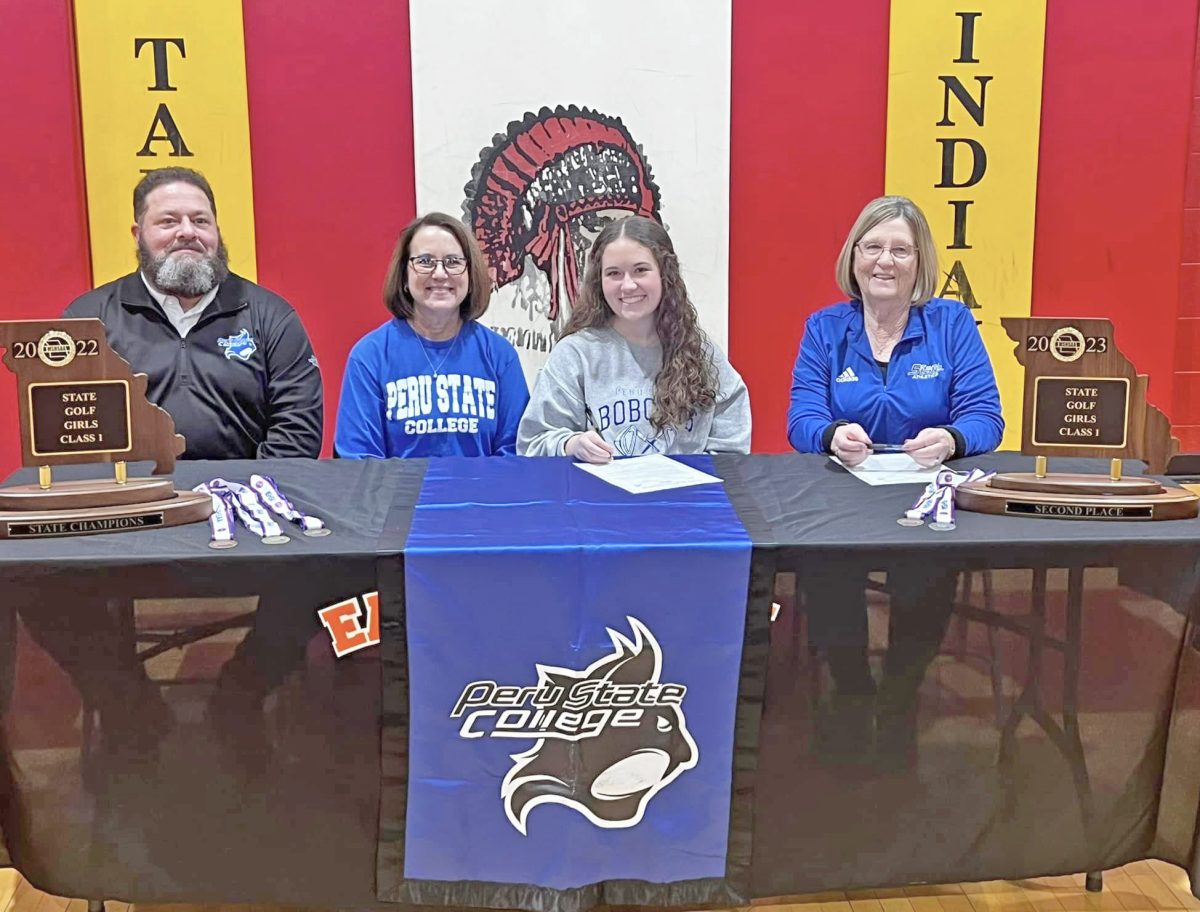 Barnett signs letter of intent to play golf at Peru State College ...