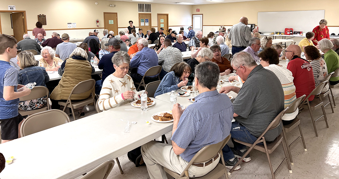 Atchison County Fair Board fish and chicken fry - Farmer Publishing