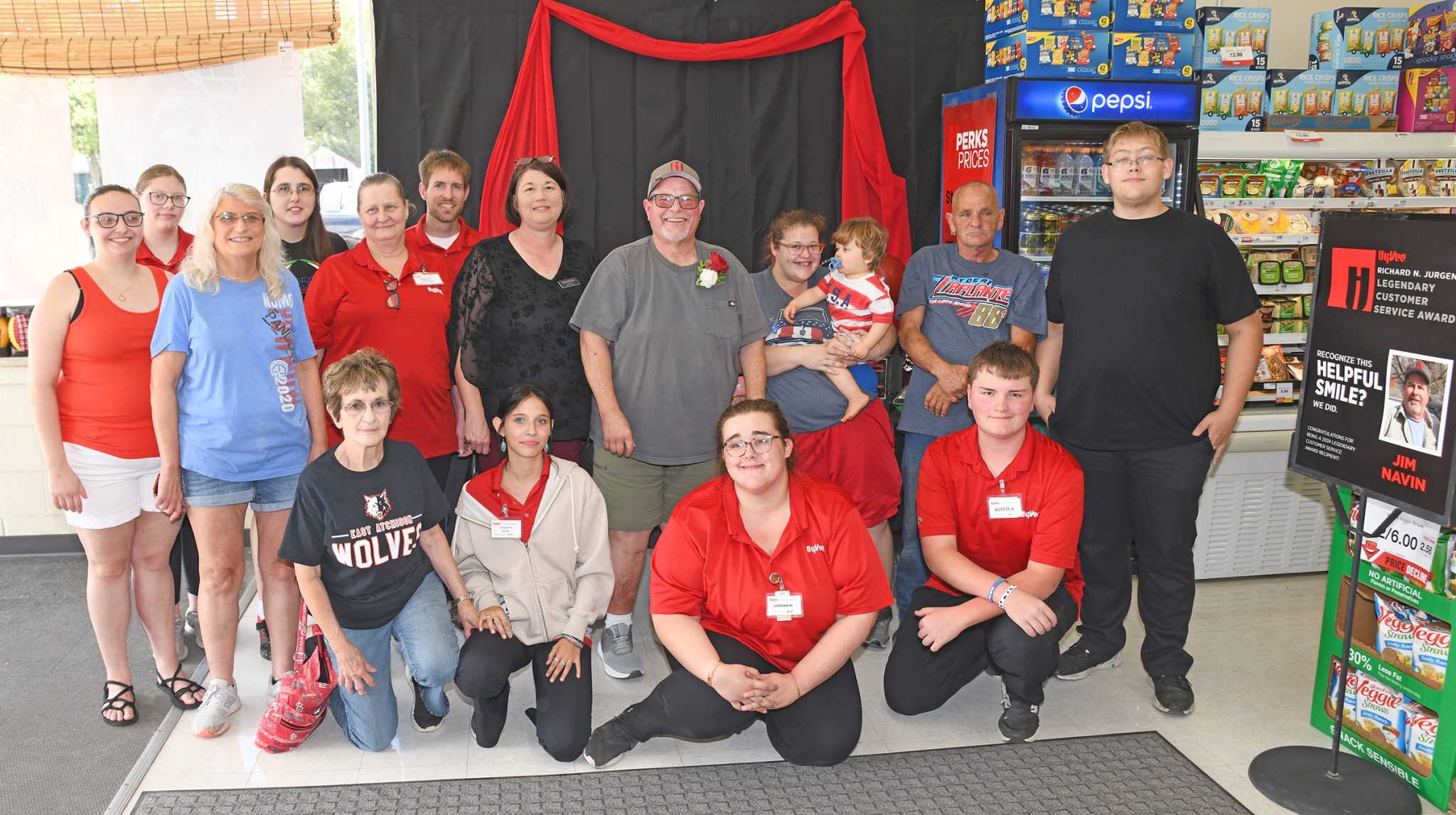 Atchison County Hy-Vee employee receives company’s highest customer ...