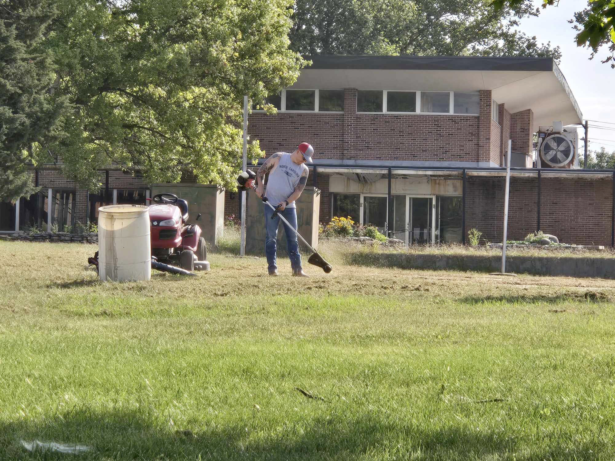 Tarkio Tech hosts clean-up - Farmer Publishing