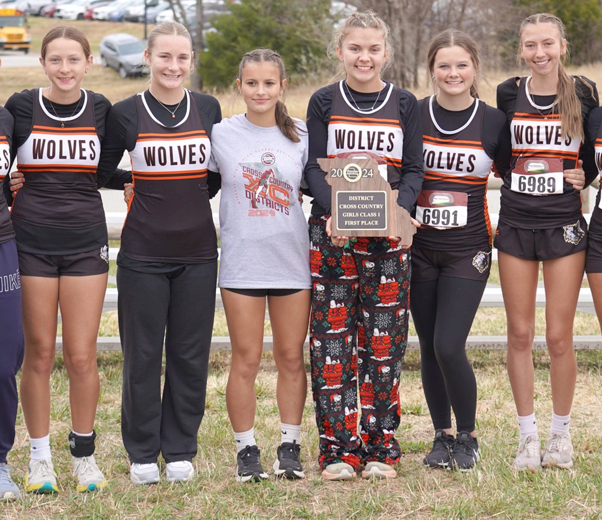 Lady Wolves win District 1 Cross Country meet, several qualify for ...
