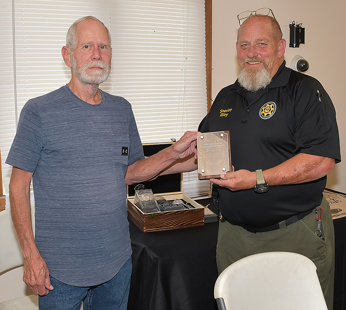 Irvine retires with 40 years of service - Farmer Publishing