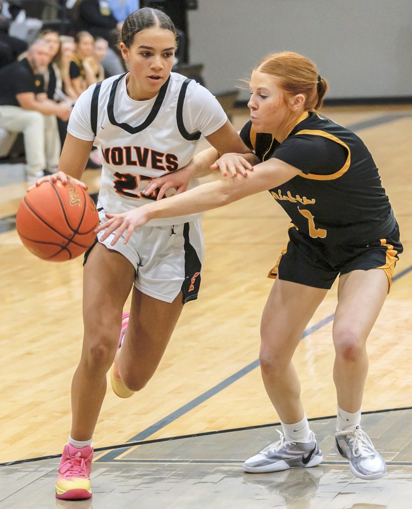 East Atchison Basketball - Farmer Publishing
